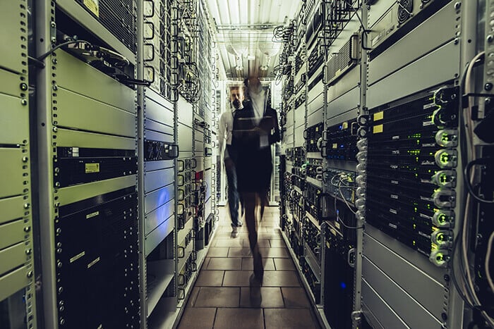 Restoring with RMAN and using the Data Recovery Advisor